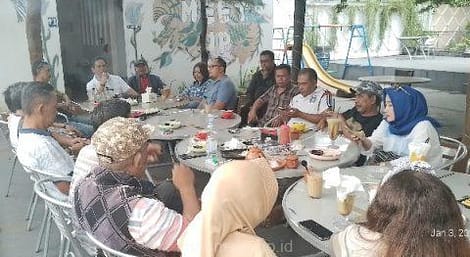 Caleg Provinsi Jabar, Anwar Nurdin Reuni dengan Warga RW 01 Depok Jaya ...